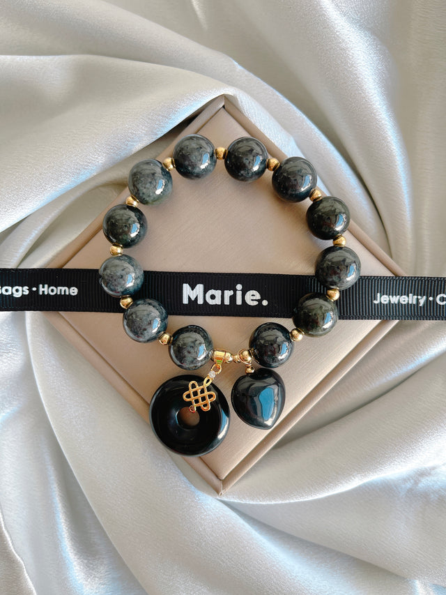 The Heixin Black Jade Charm Gemstone Bracelet – Marie