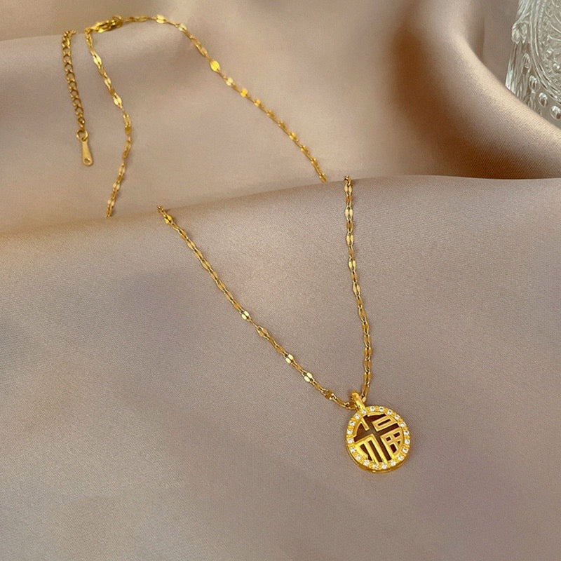 Golden Fu Necklace – Marie