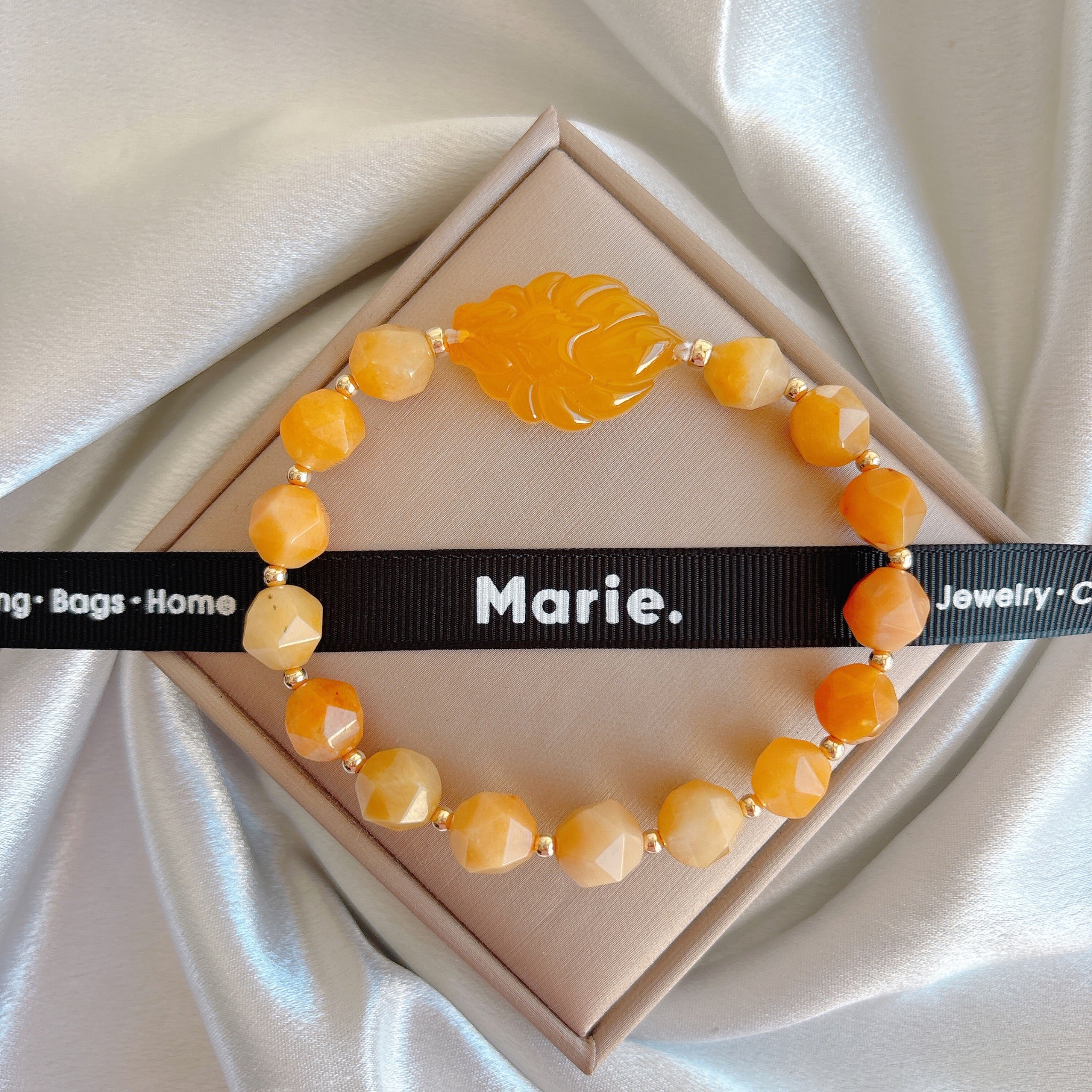 Yellow Jade 9 Tailed Fox Gemstone Bracelet – Marie